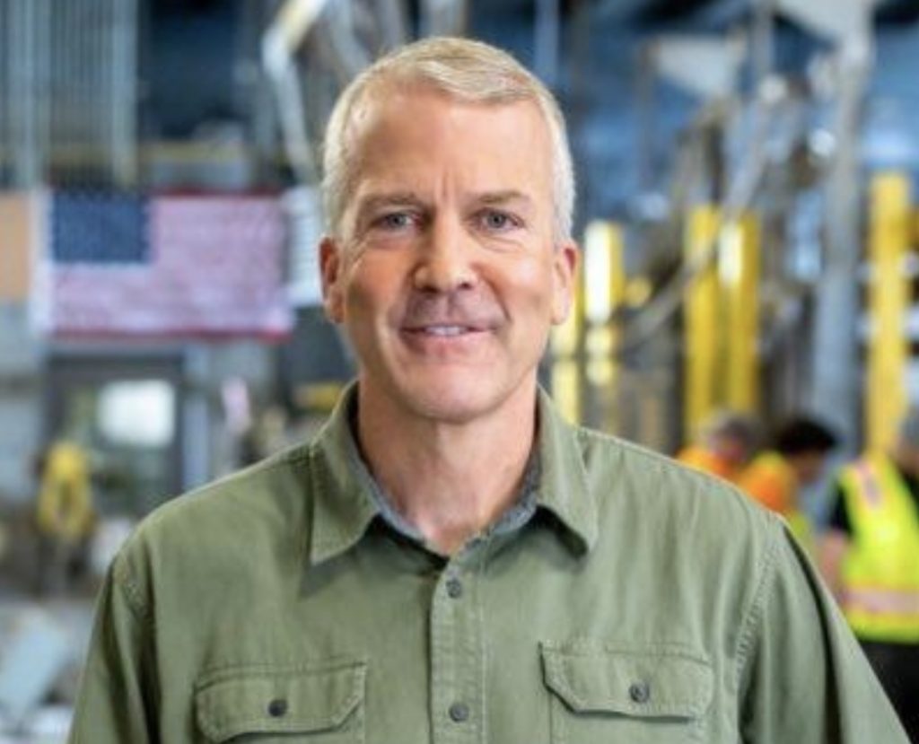 Dan Sullivan ties for No. 1 in Senate for bills signed into law ...